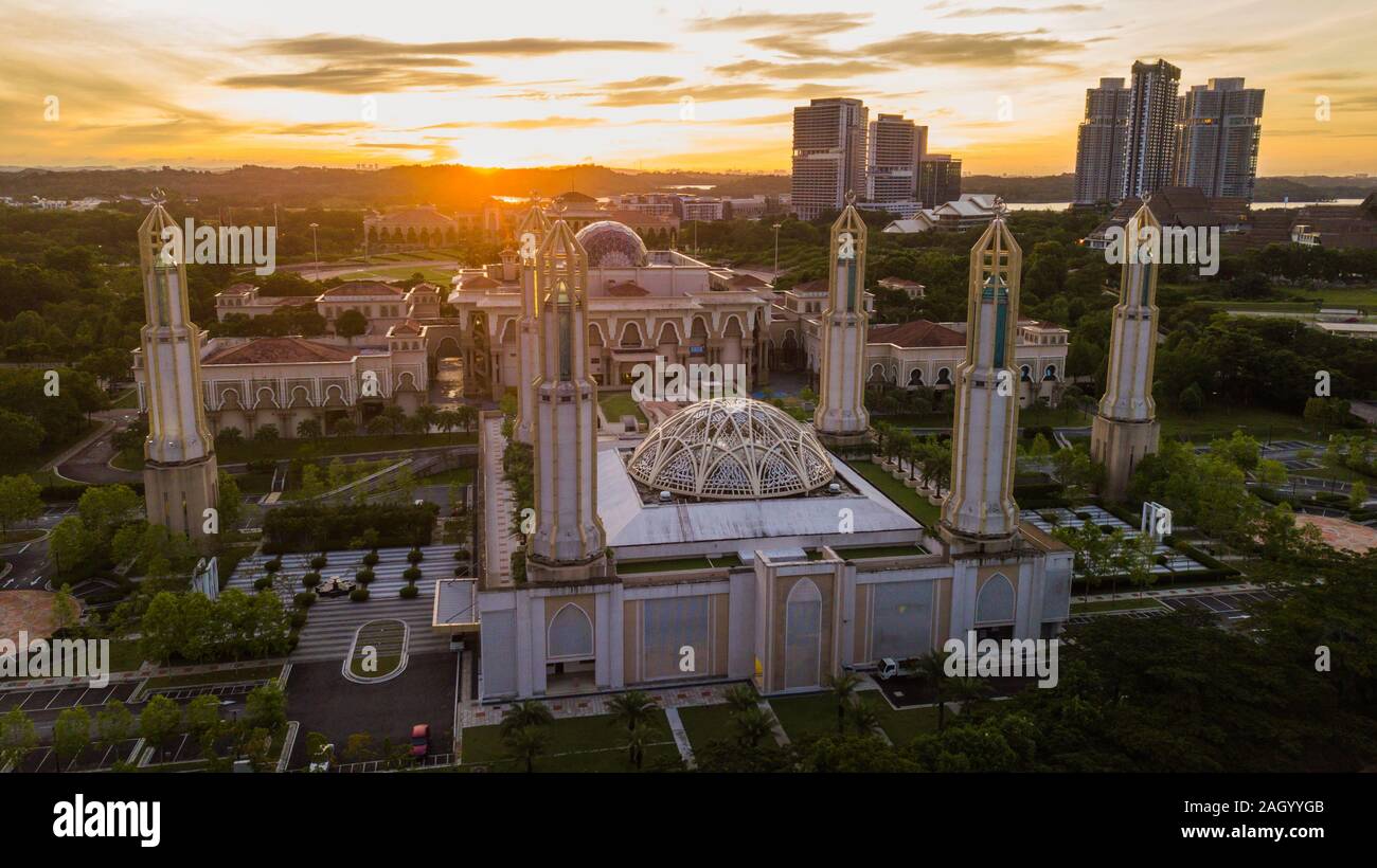 Beautiful landscape aerial view of sunrise at The Kota Iskandar Mosque ...