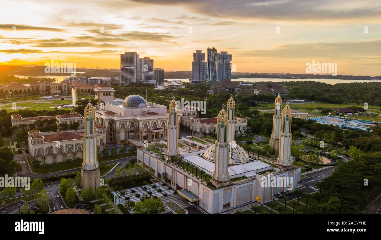 Beautiful landscape aerial view of sunrise at The Kota Iskandar Mosque ...