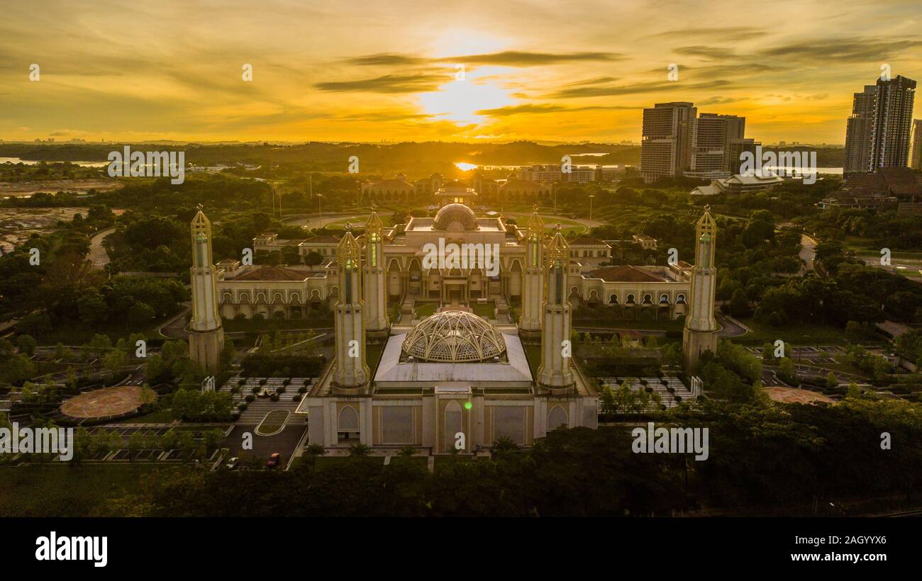 Beautiful landscape aerial view of sunrise at The Kota Iskandar Mosque ...