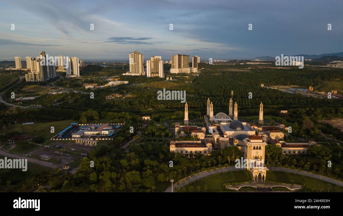 Beautiful landscape aerial view of sunrise at The Kota Iskandar Mosque ...