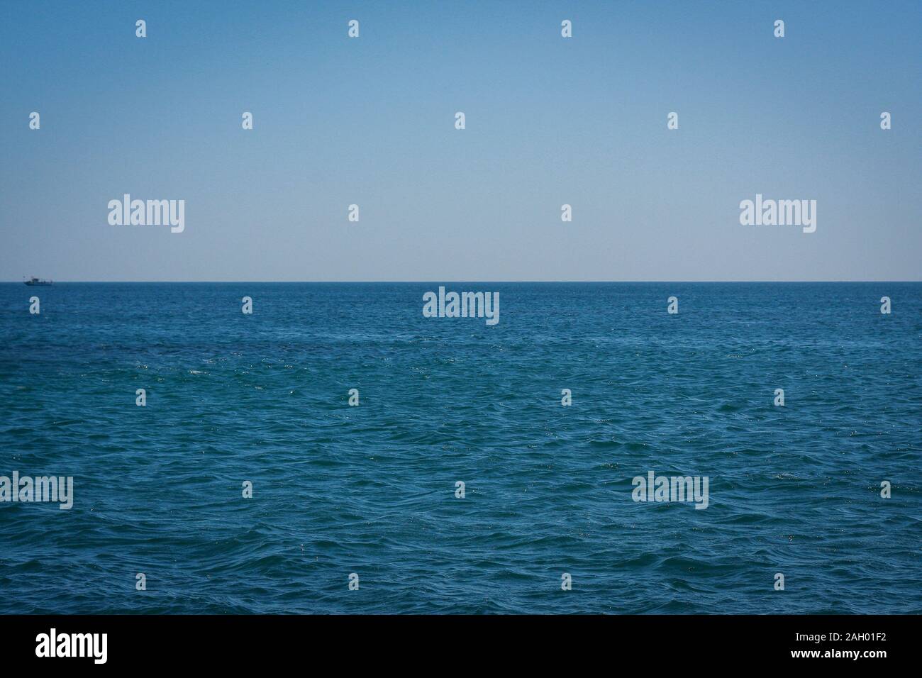 Deep turquoise blue mediterranean hi-res stock photography and images ...