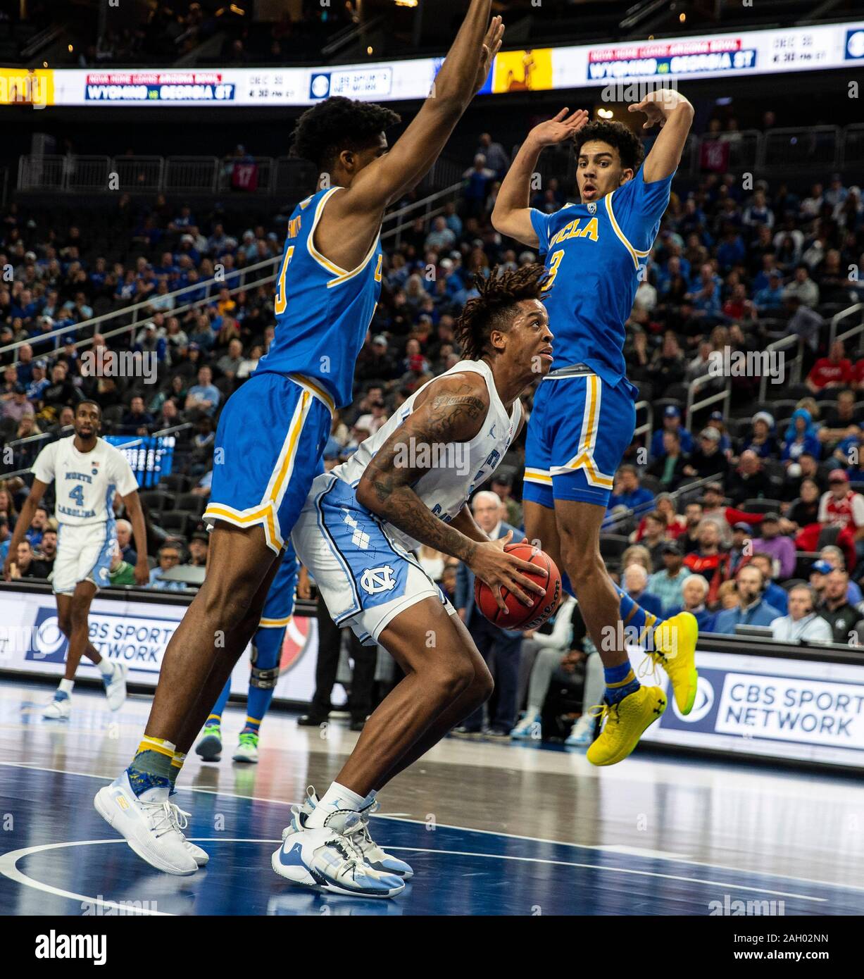 Big 5 classic in basketball hi-res stock photography and images - Alamy