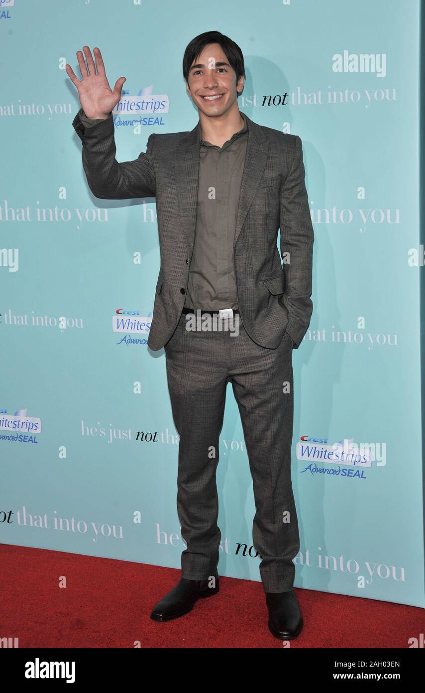 Justin Long - He's Just Not That Into You Premiere at the Chinese ...