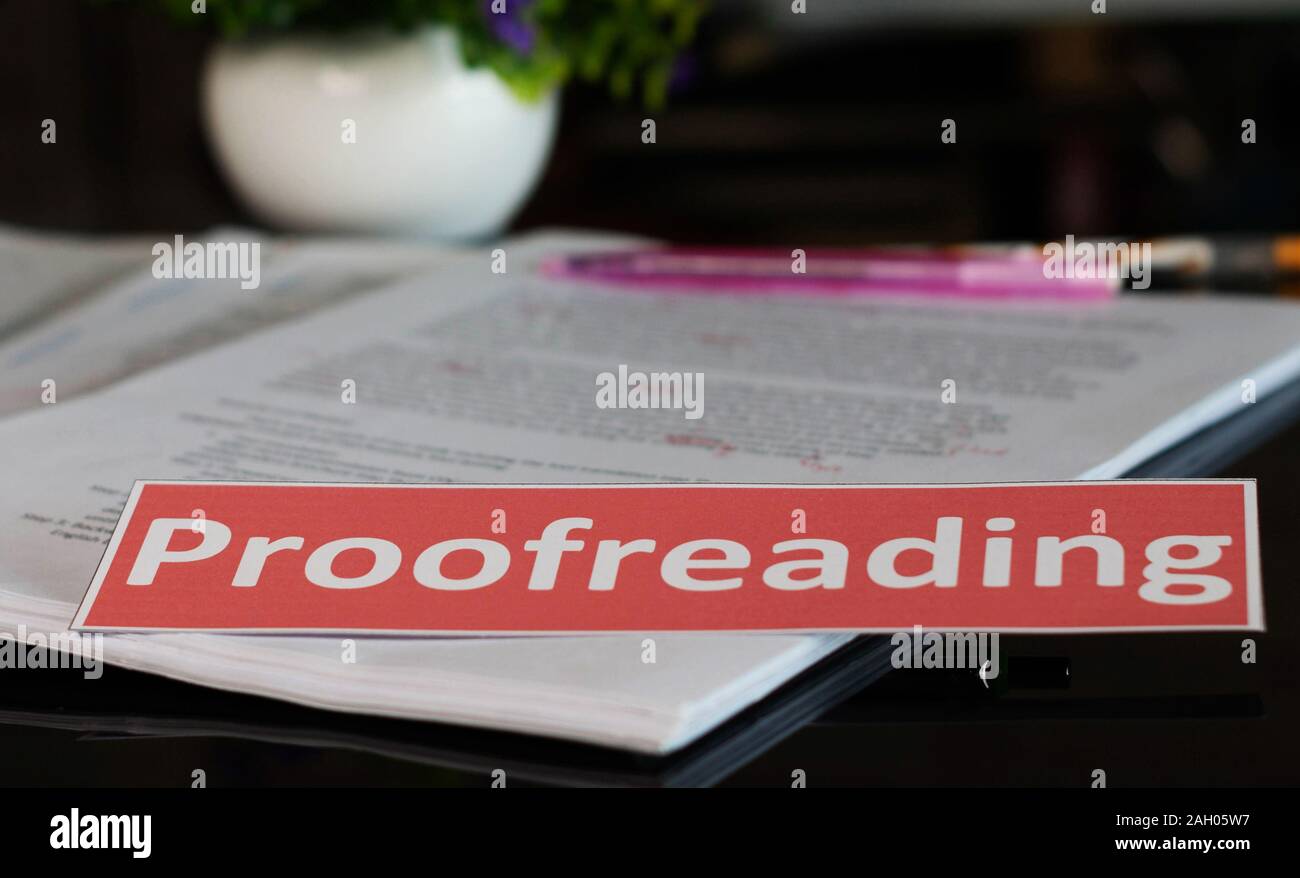 Edit pen hi-res stock photography and images - Alamy