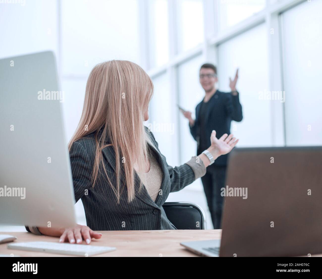 close up. colleagues are discussing something in the workplace Stock ...