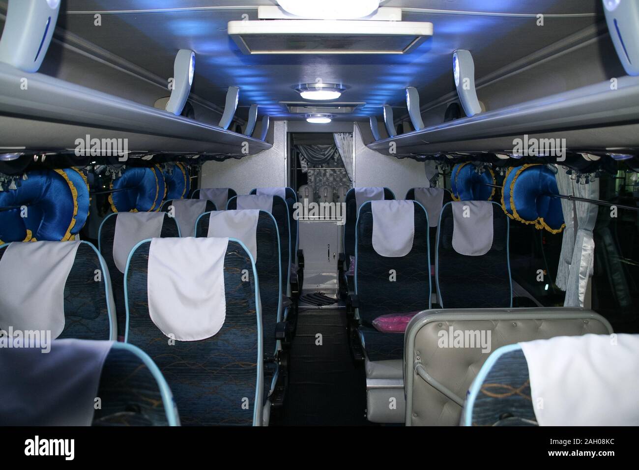 Sombat tour hi-res stock photography and images - Alamy