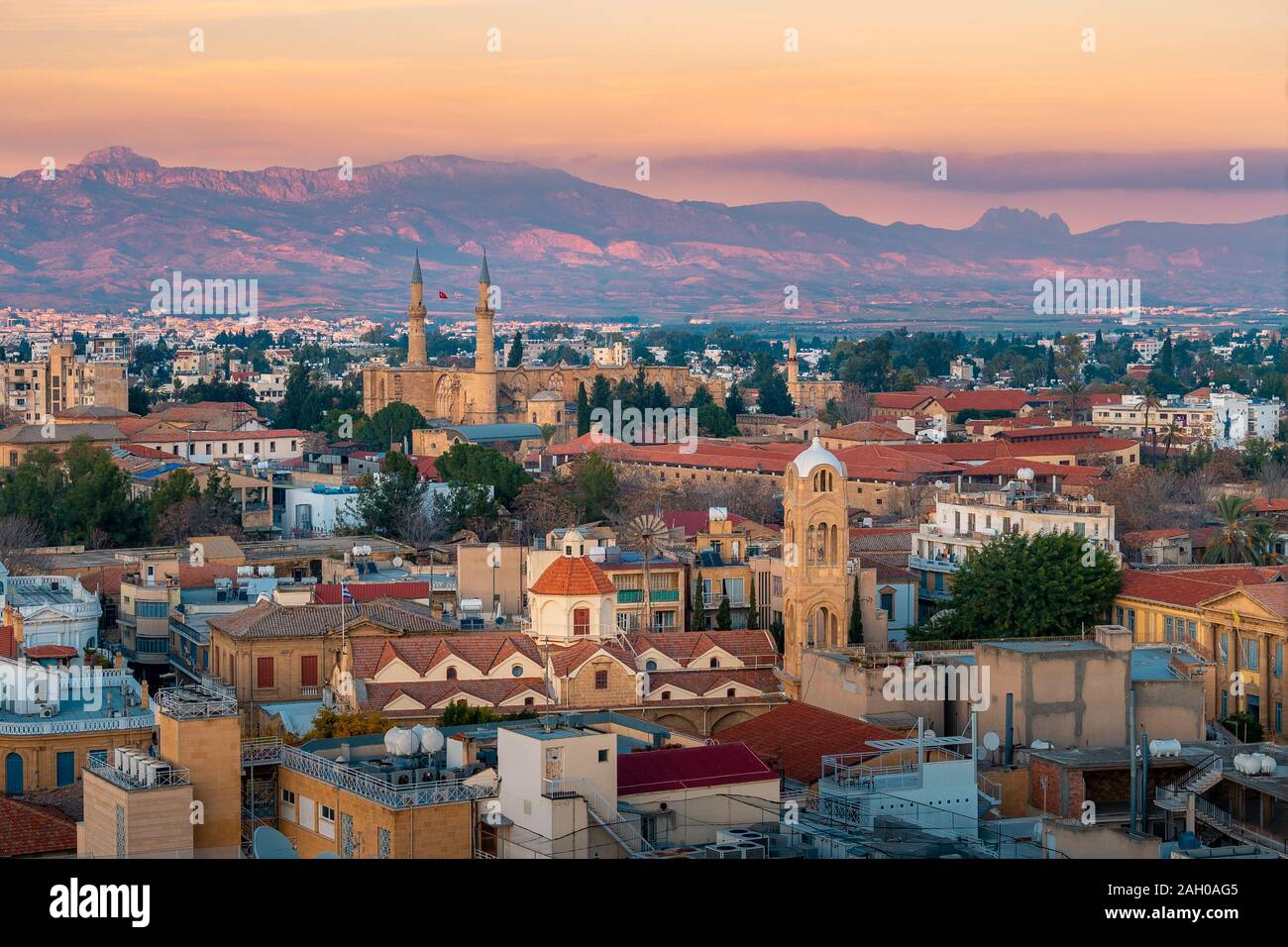 Nicosia street view hi-res stock photography and images - Alamy