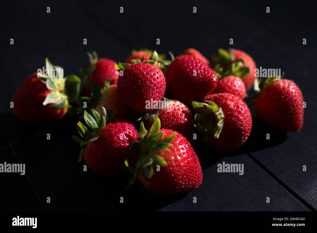 Beautiful large strawberries hi-res stock photography and images - Alamy