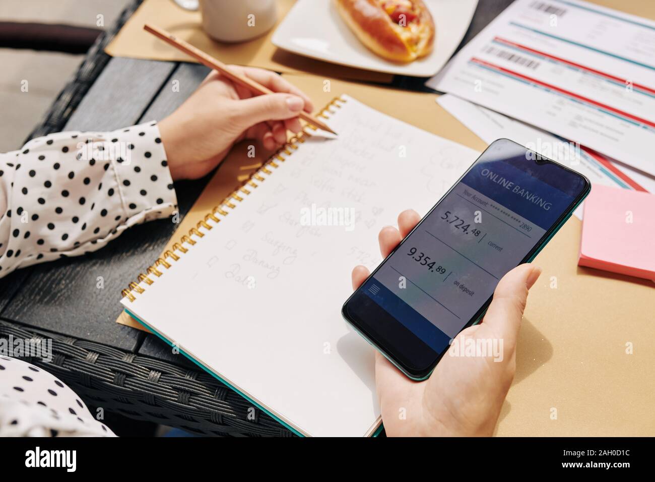 Women hand pen checking notes hi-res stock photography and images - Alamy