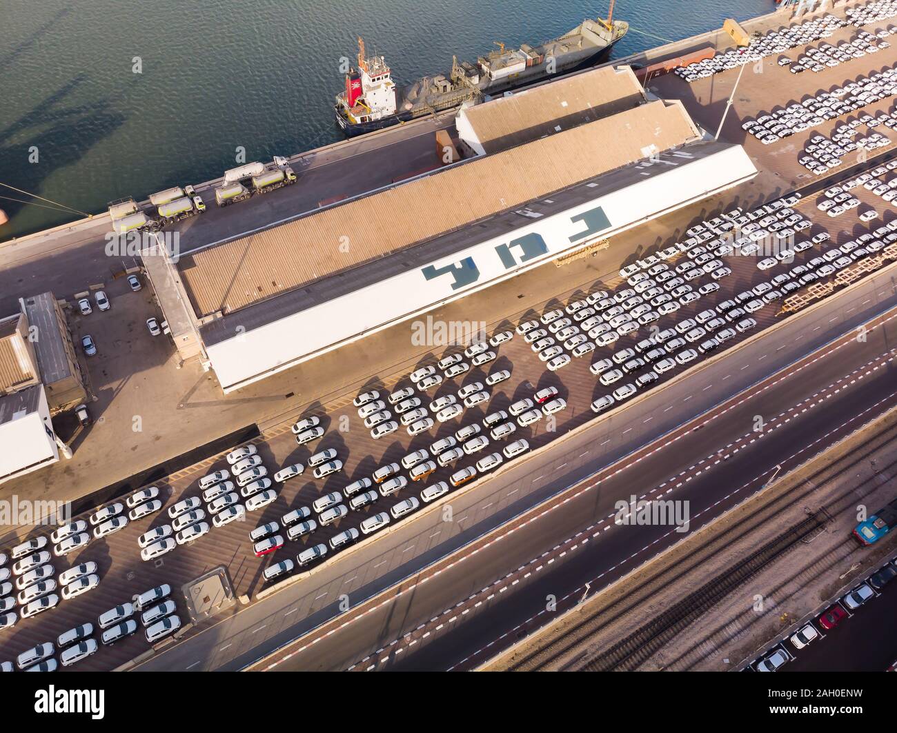 Cargo ship sun birds eye view hi-res stock photography and images - Alamy