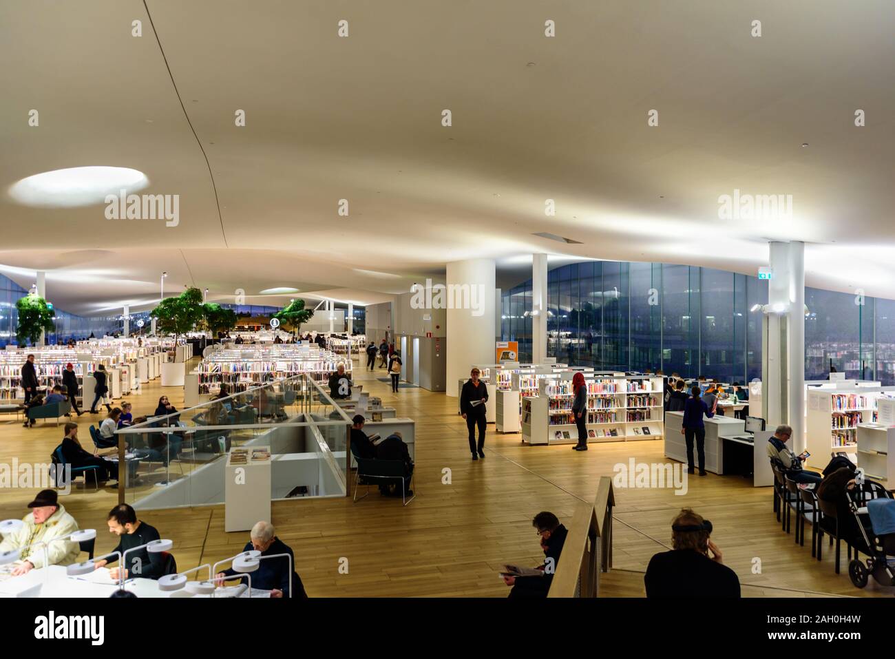FINLAND, HELSINKI - December 10, 2019: Helsinki Central Library Oodi ...