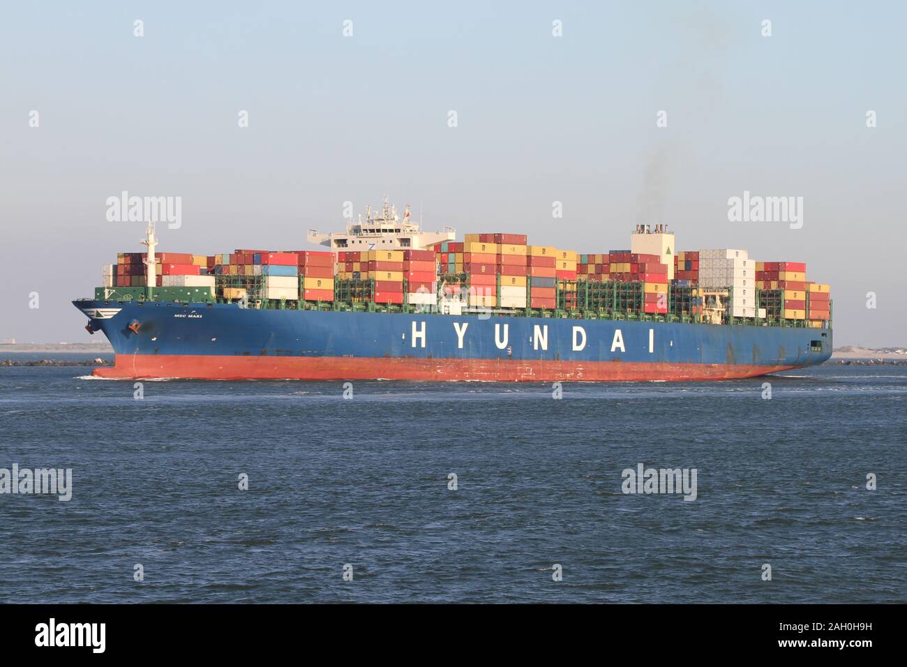 The container ship MSC Mars leaves the port of Rotterdam on 30 October ...