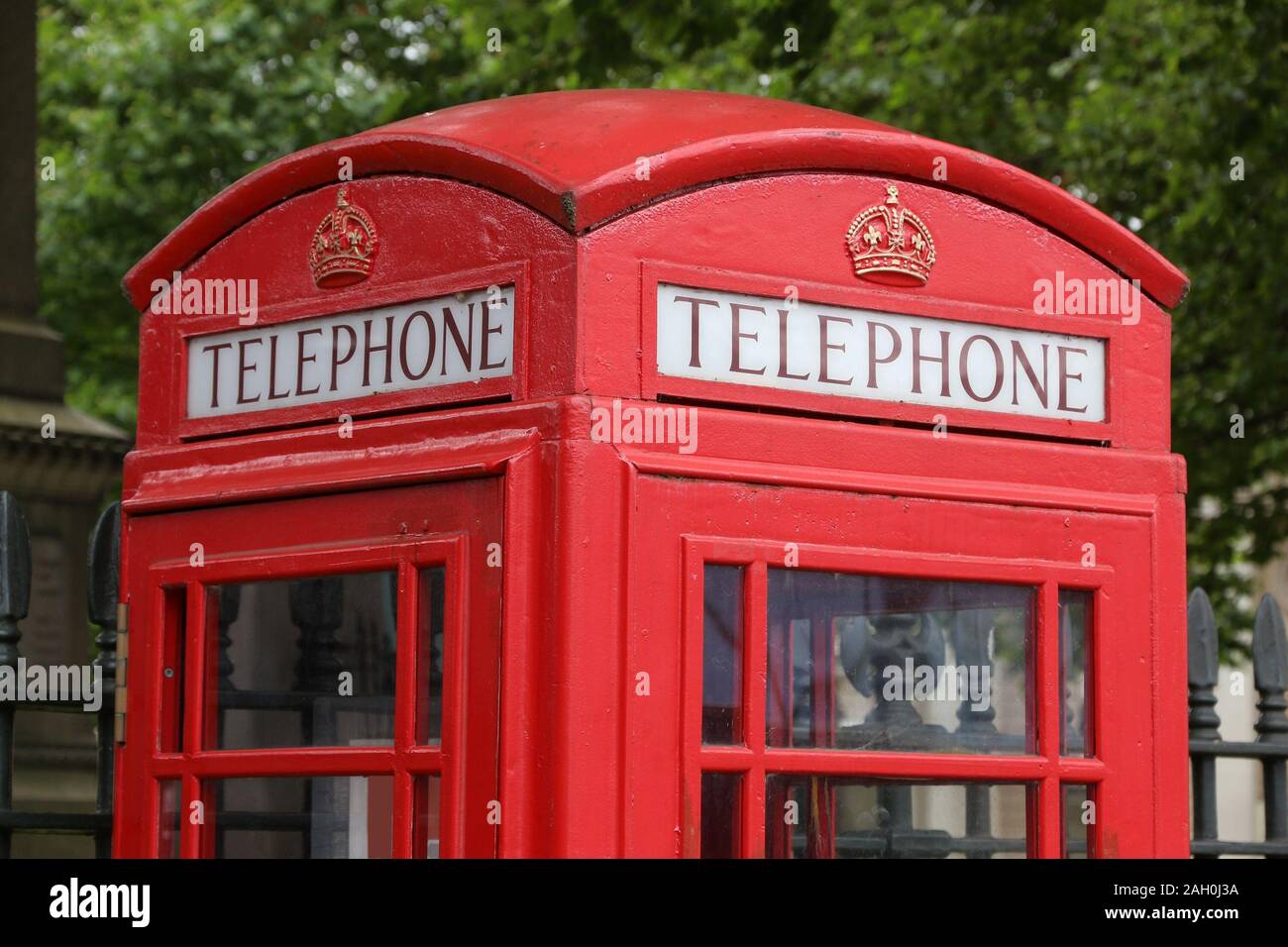 London phone box - red telephone kiosk in the UK Stock Photo - Alamy