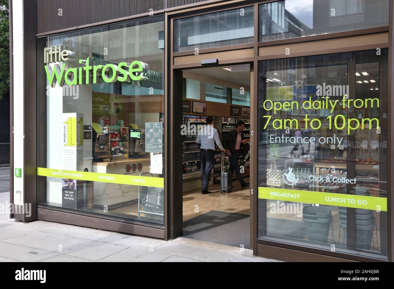 Waitrose store hi-res stock photography and images - Alamy