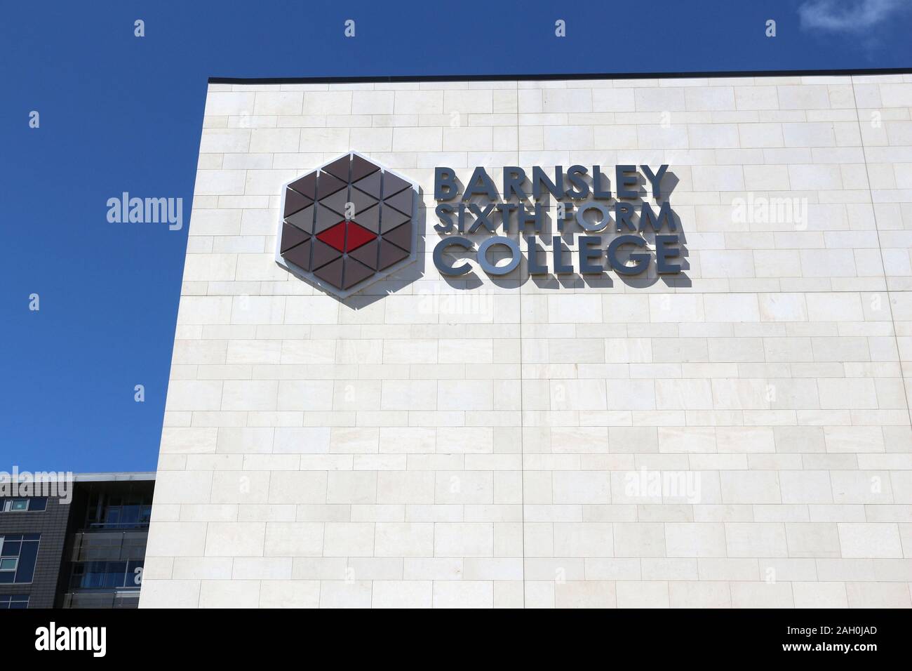 Barnsley college higher education hi-res stock photography and images ...