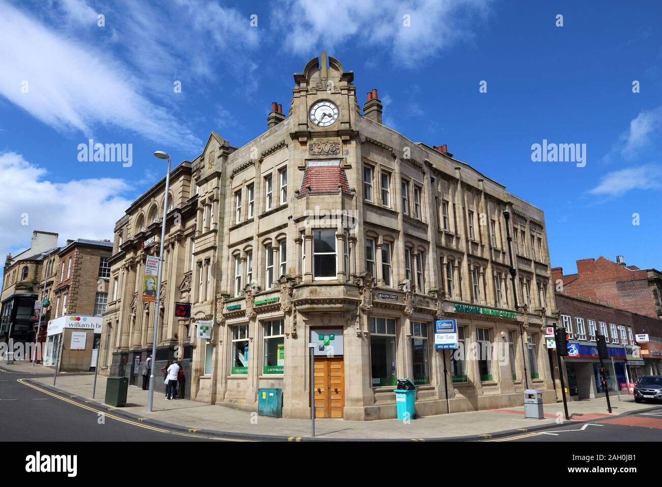 BARNSLEY, UK - JULY 10, 2016: Town centre view in Barnsley, UK ...