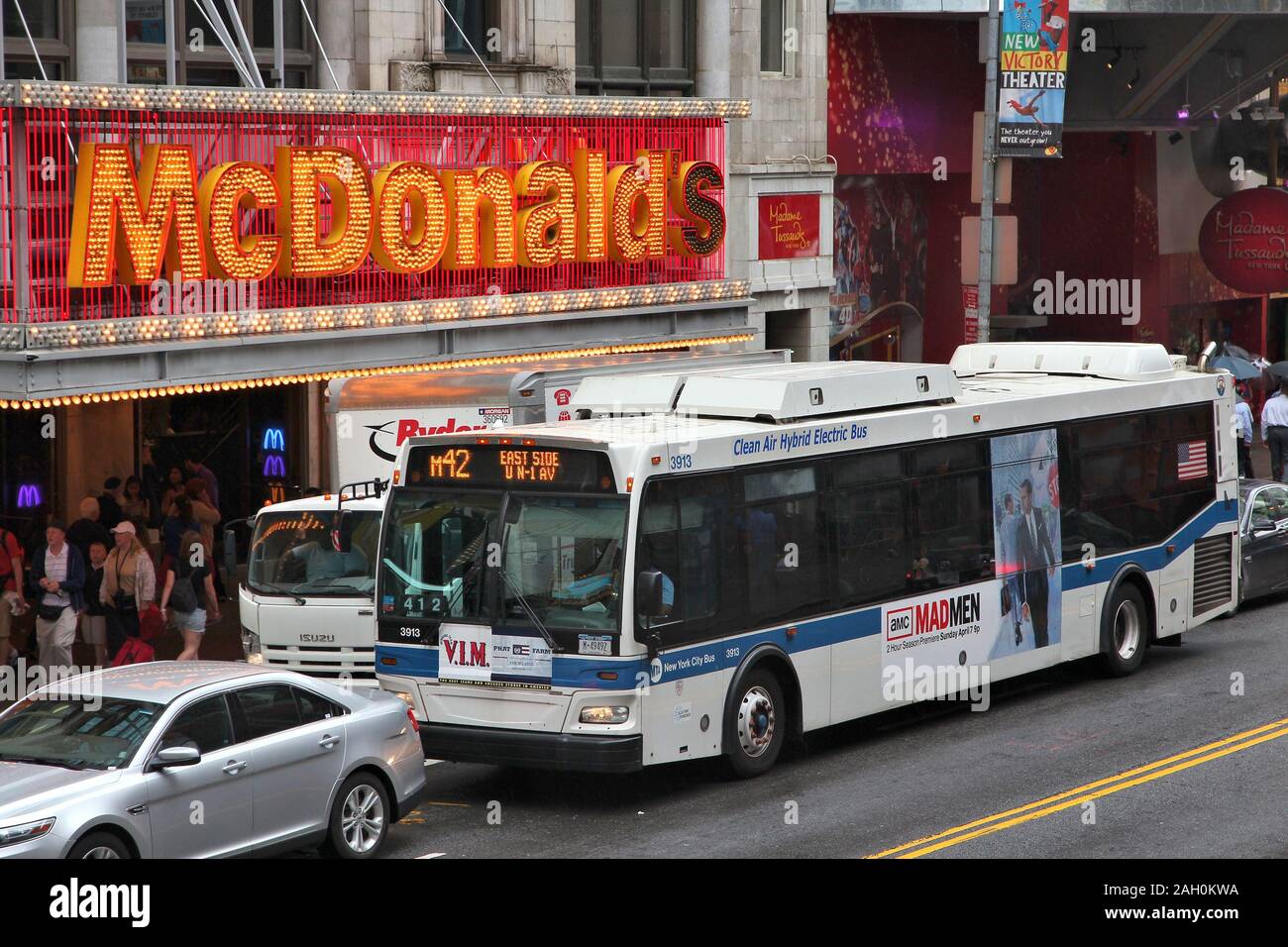 Mta bus hi-res stock photography and images - Alamy