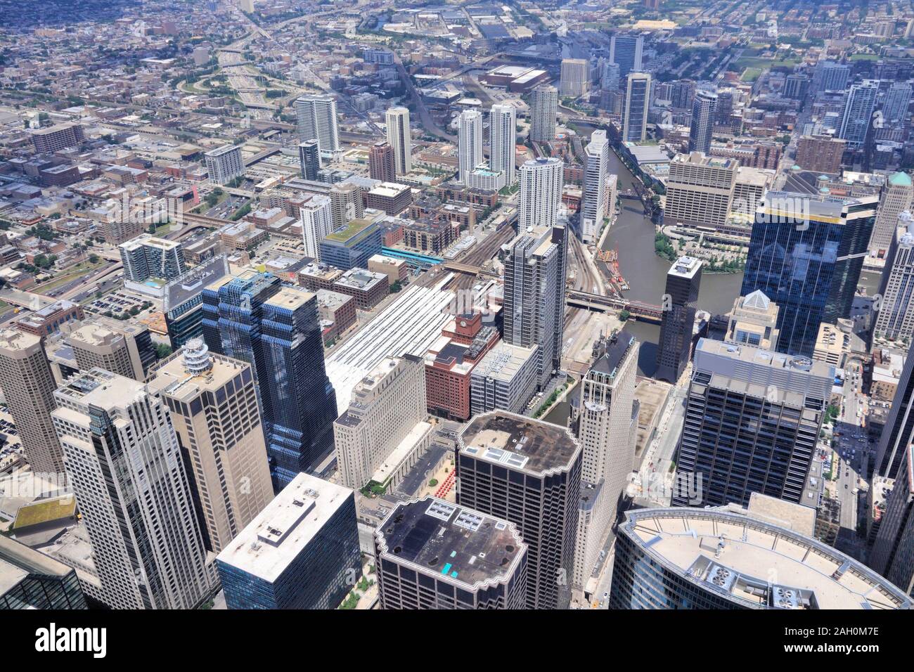 Aerial view chicago river north hi-res stock photography and images - Alamy