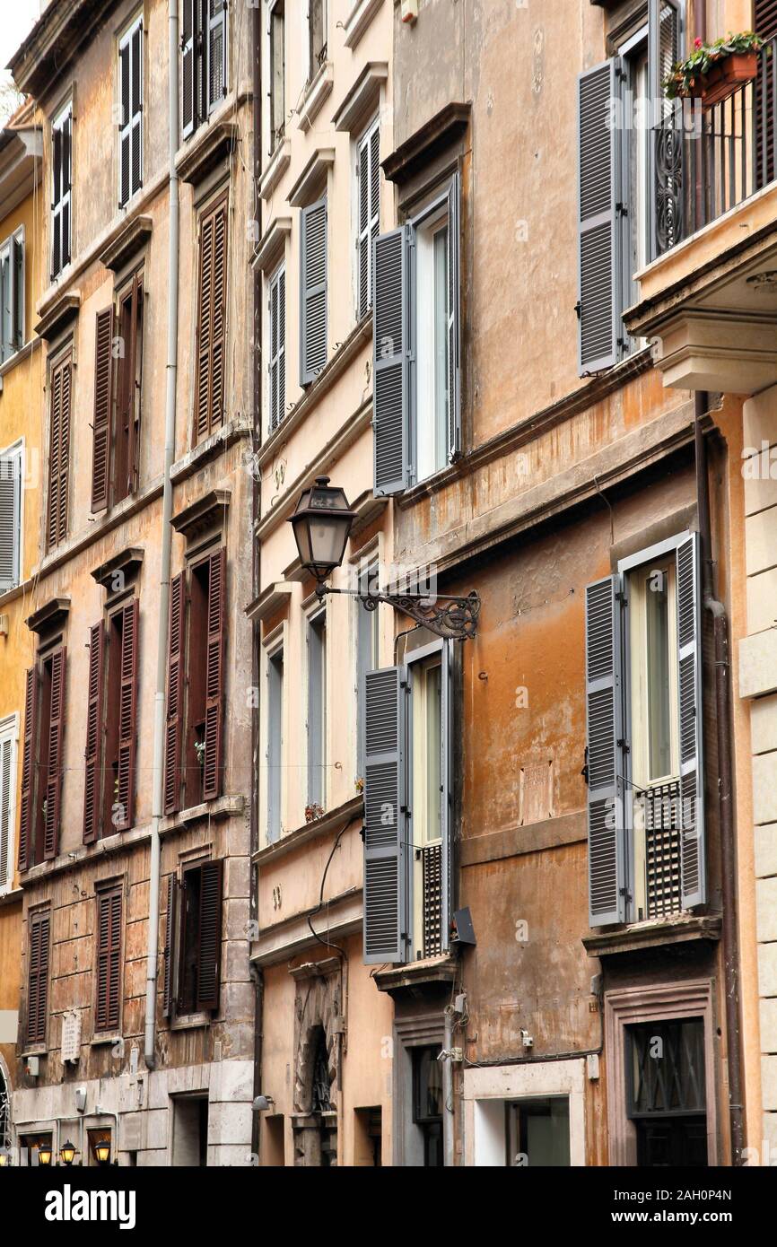 Rome, Italy. Old windows, Italian architecture feature Stock Photo - Alamy