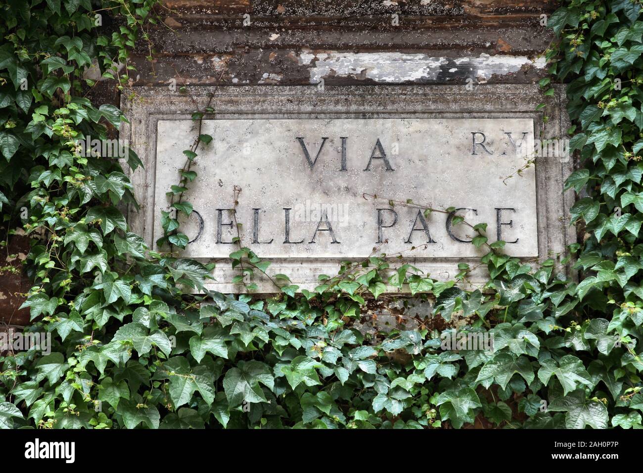 Via della pace hi-res stock photography and images - Alamy
