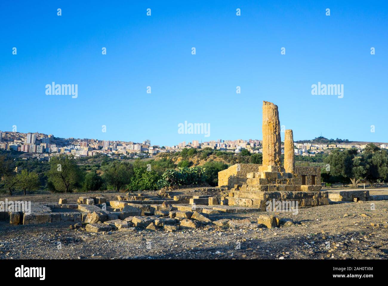 Landscape of Agrigento (Sicily, Italy) with ancient columns in the ...