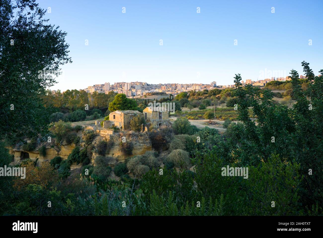 Agrigento sicily landscape hi-res stock photography and images - Alamy