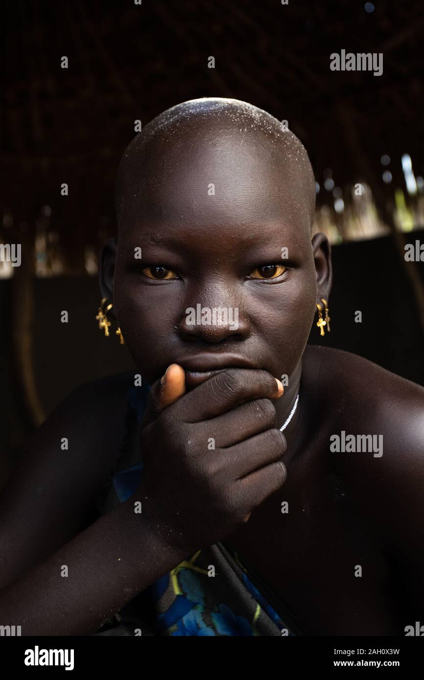 Portrait of a beautiful Mundari tribe teenage girl, Central Equatoria, Terekeka, South Sudan ...