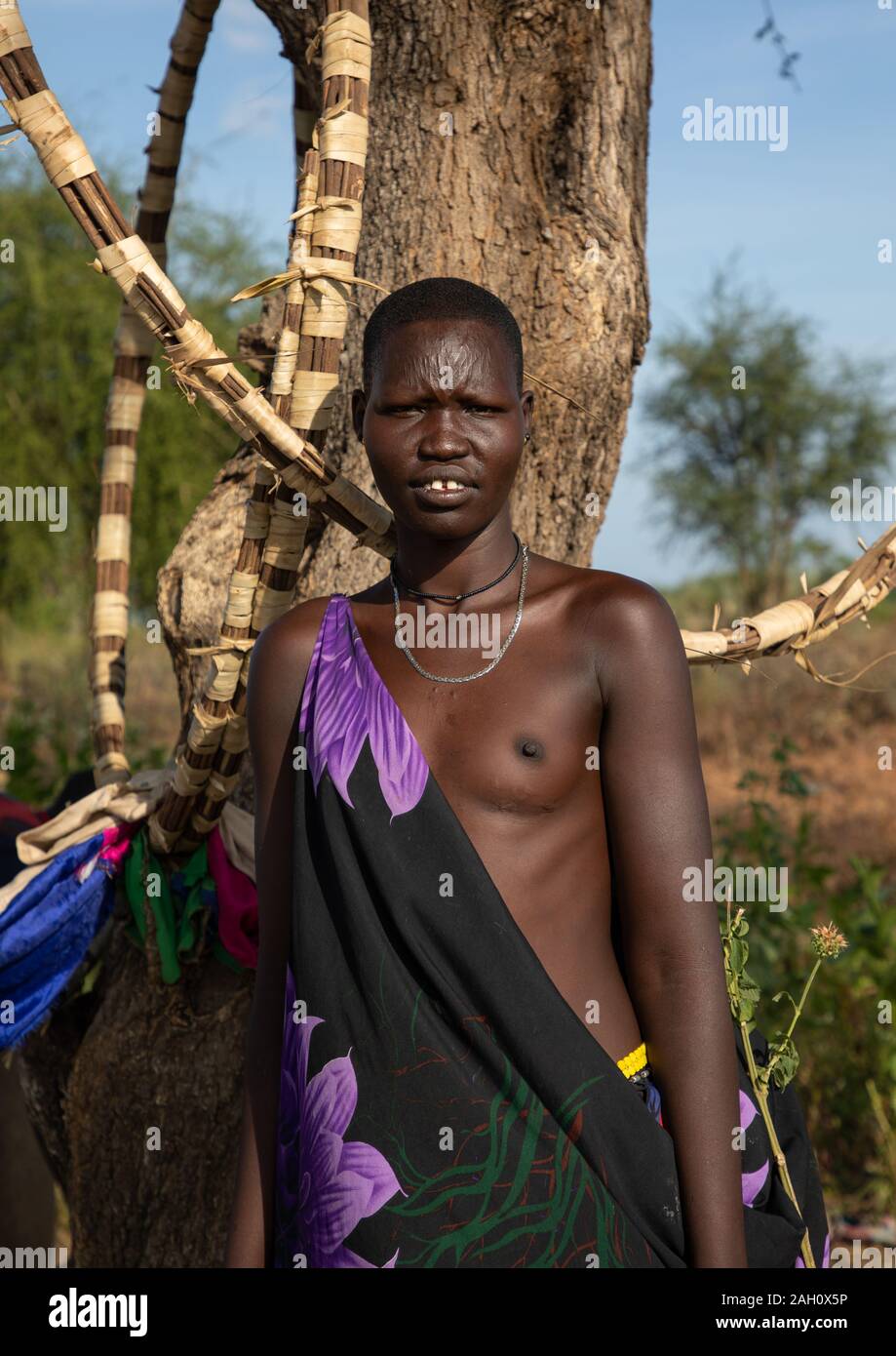 Portrait of a Mundari tribe woman, Central Equatoria, Terekeka, South ...