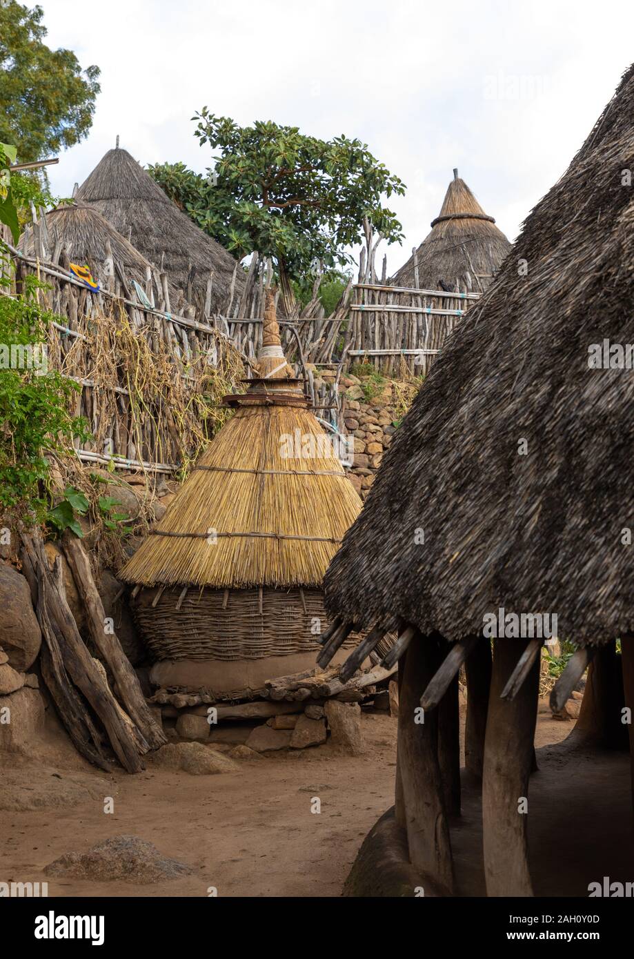 Lotuko tribe village with thatched houses, Central Equatoria, Illeu ...