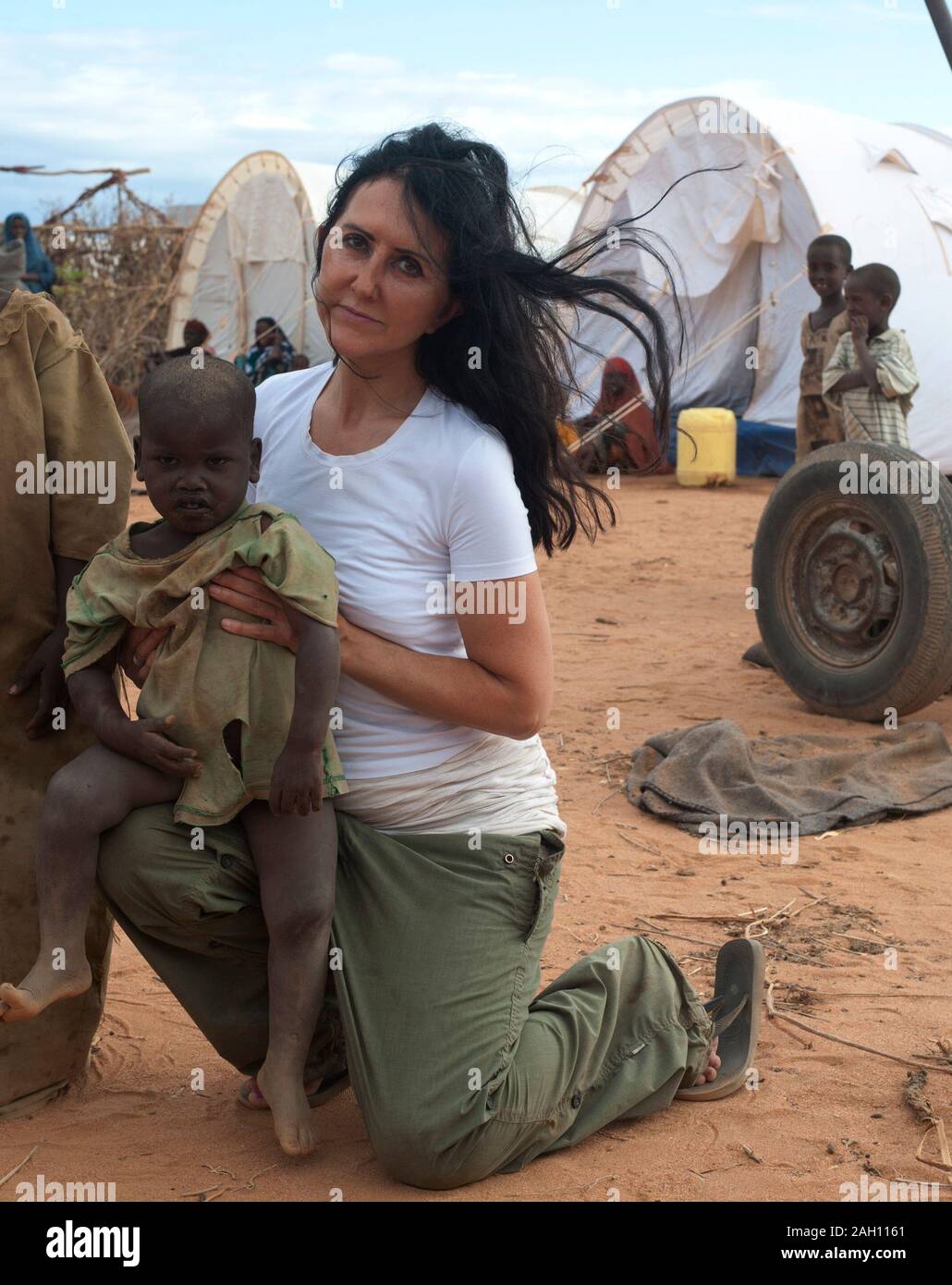 Starving mother and children hi-res stock photography and images - Alamy
