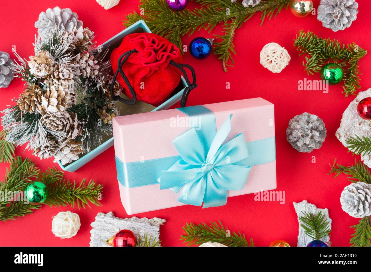 Christmas gifts on the table top view Stock Photo - Alamy