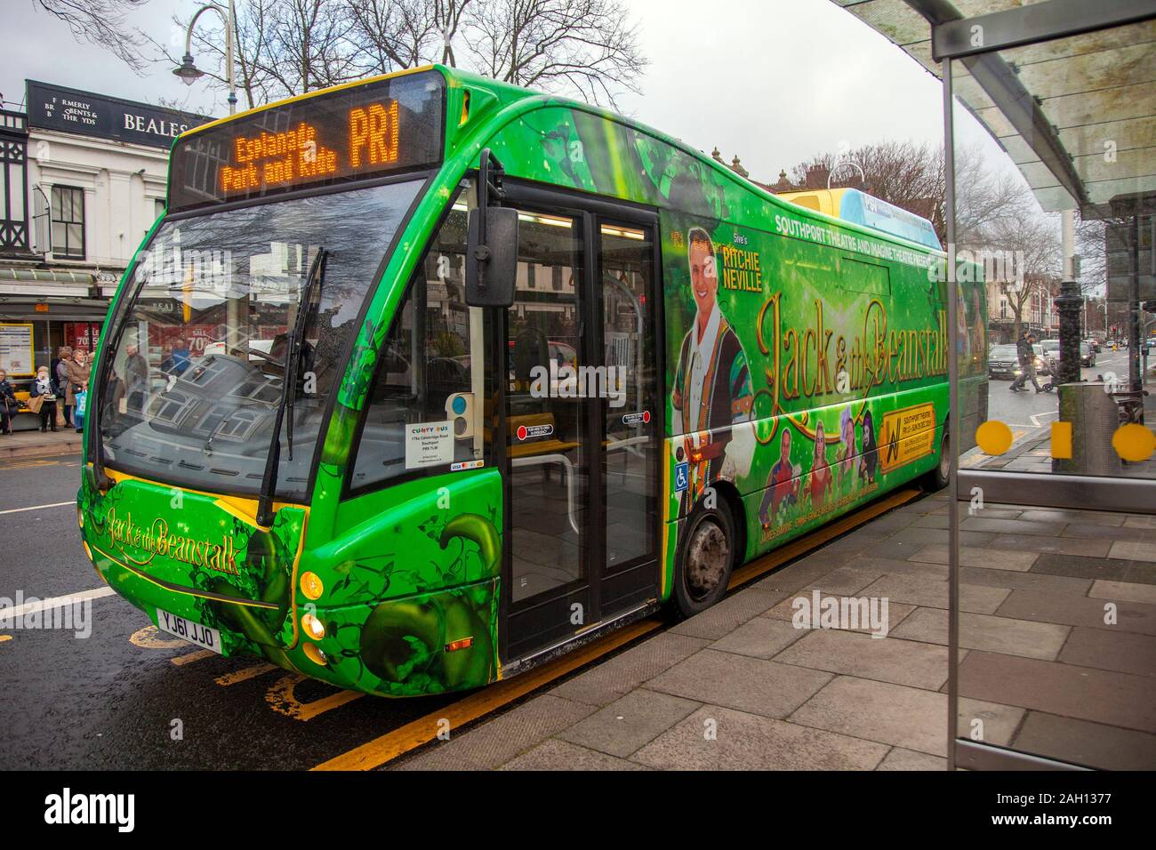 Jack and the beanstalk pantomime hi-res stock photography and images ...