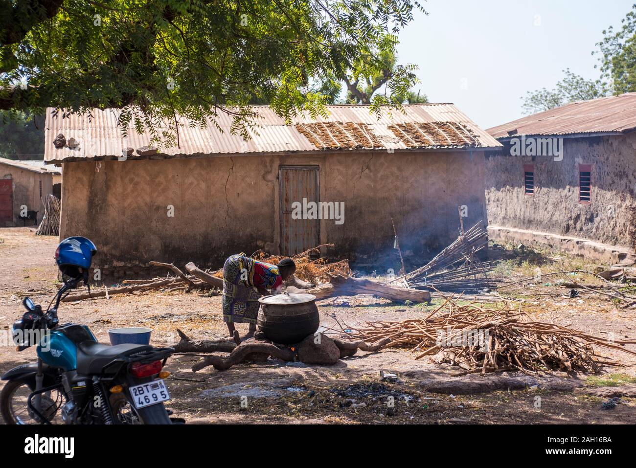 African firewood hi-res stock photography and images - Alamy