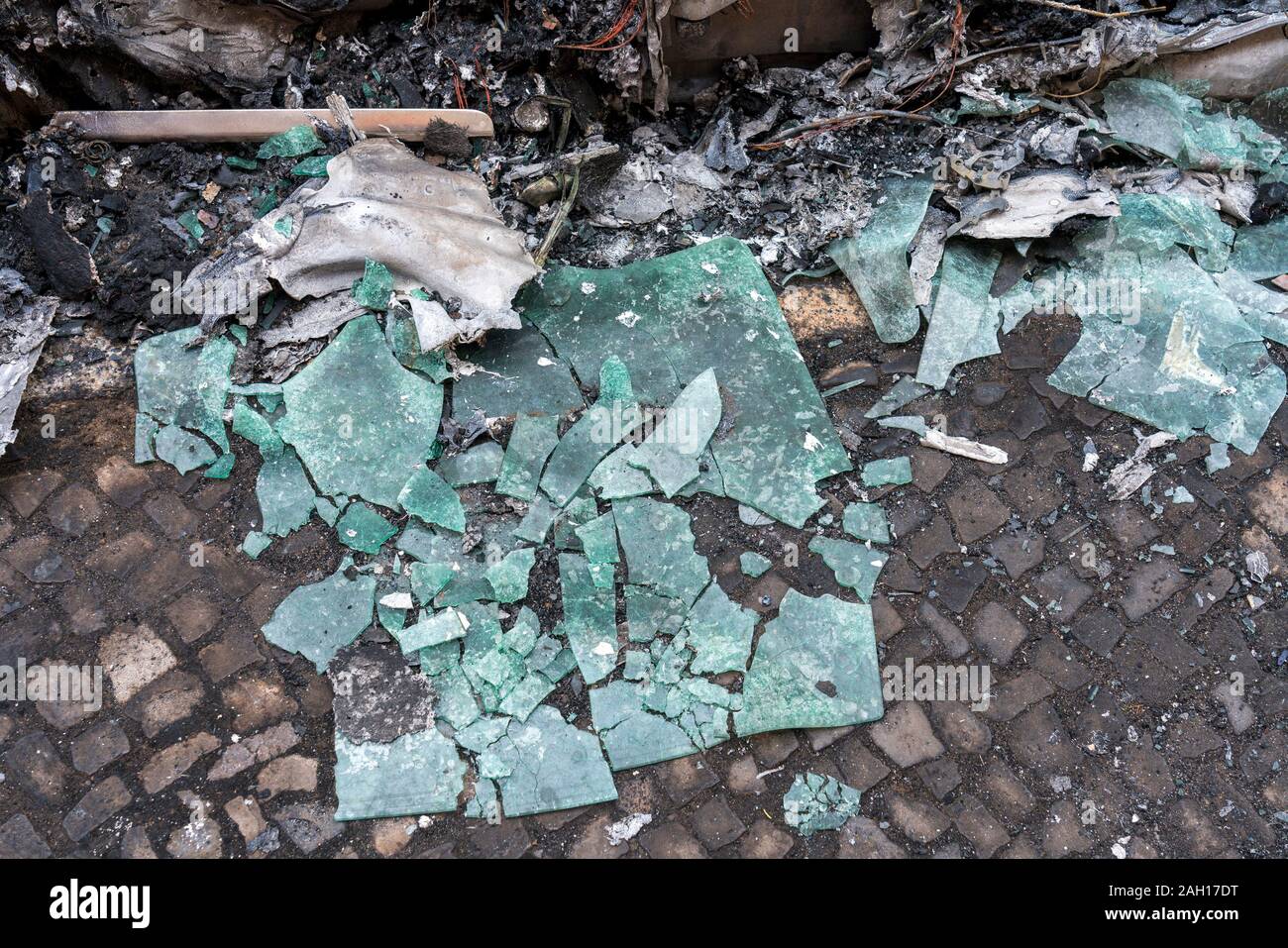 Burned out windows hi-res stock photography and images - Alamy