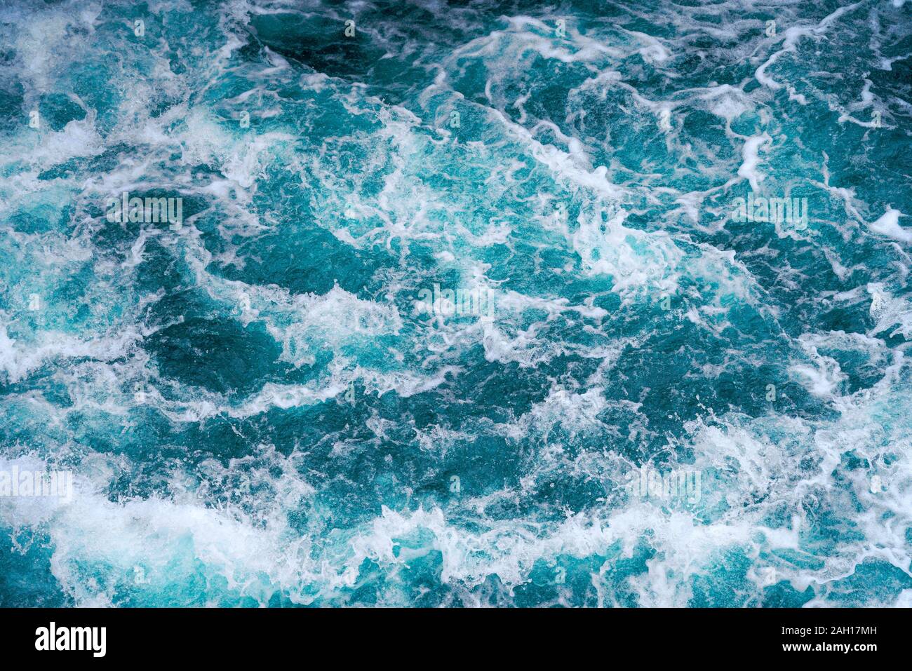 Churned up water hi-res stock photography and images - Alamy