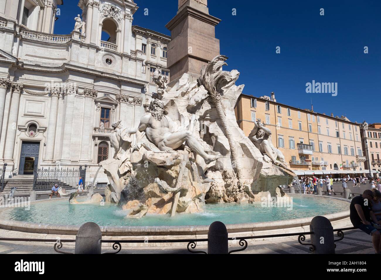 Bernini' s Four Rivers fountain, fontana dei Quattro Fiumi, Piazza ...
