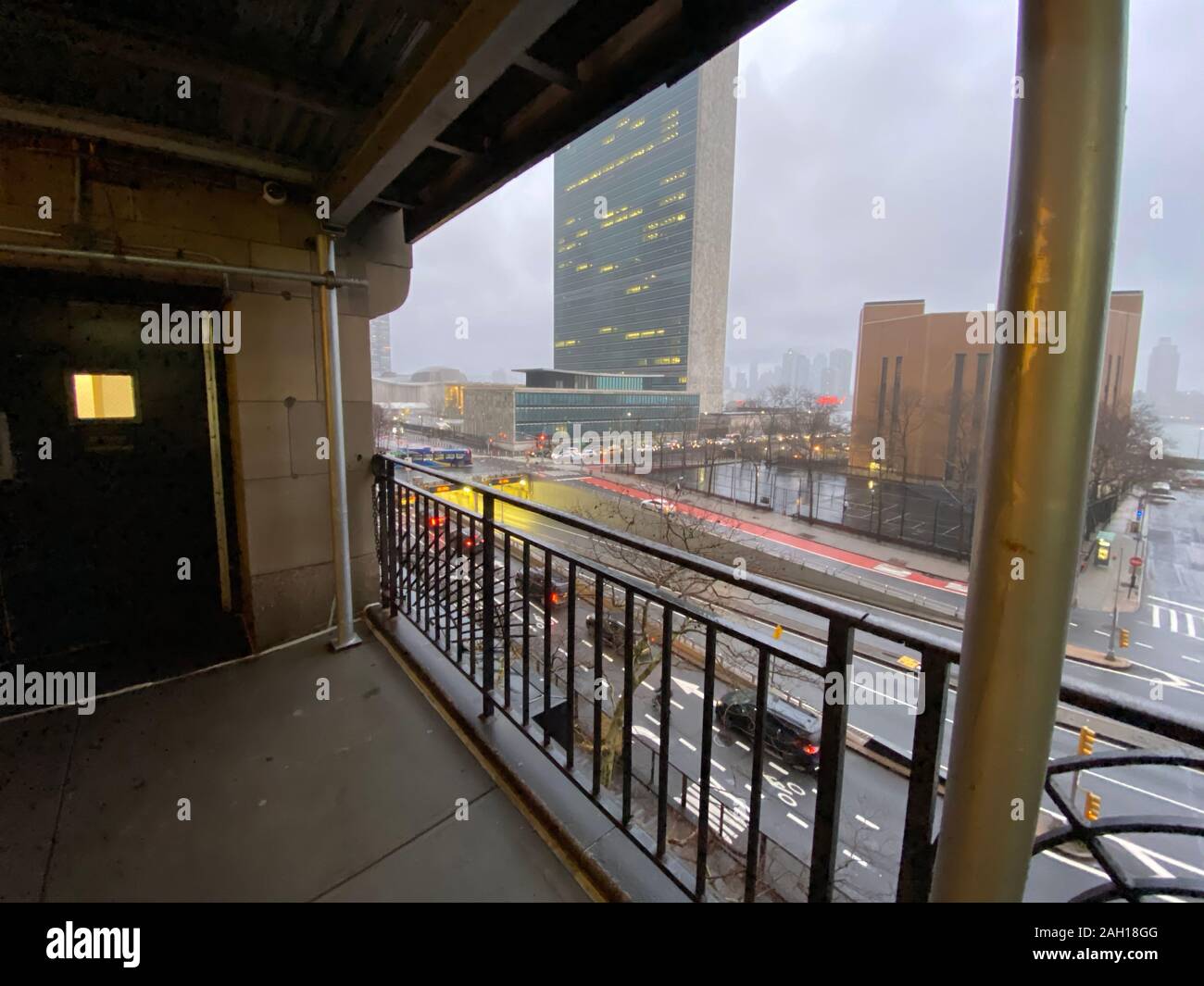 United nations building nyc hi-res stock photography and images - Alamy