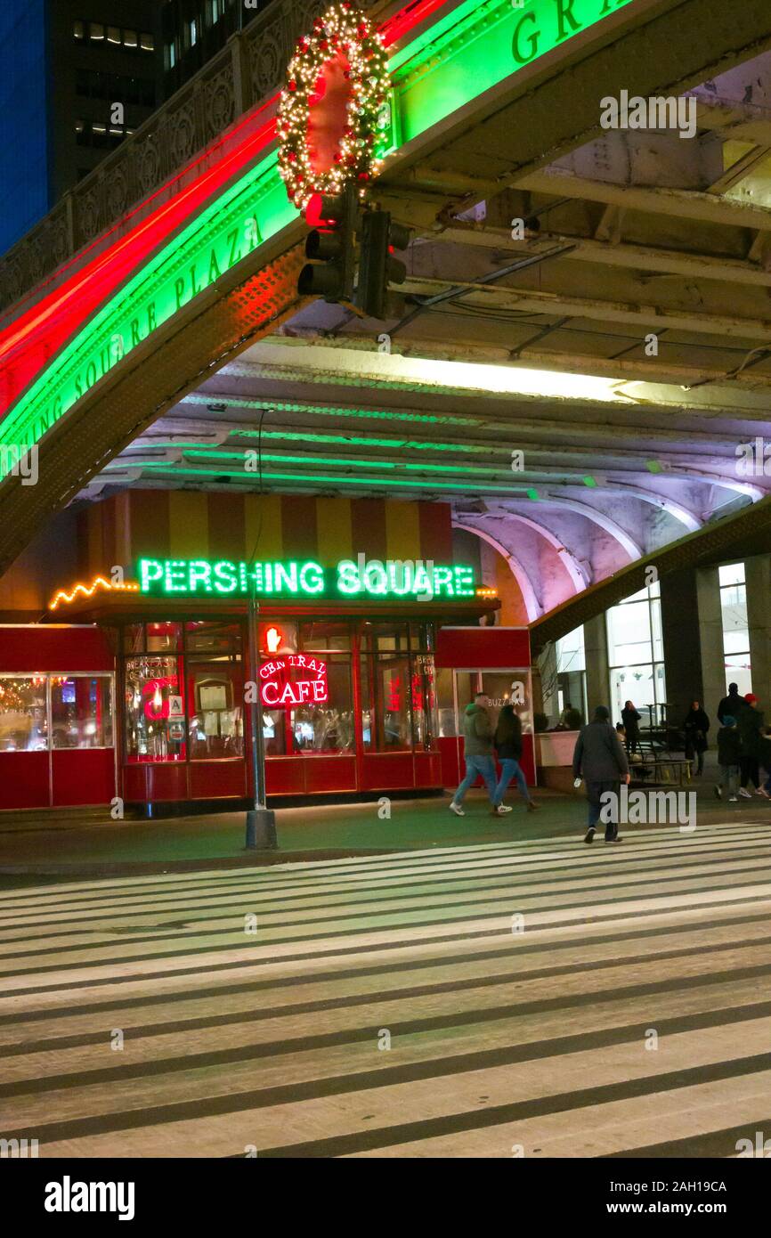 Pershing square viaduct hi-res stock photography and images - Alamy
