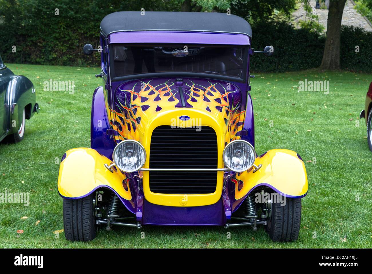 Hot rod flames hi-res stock photography and images - Alamy