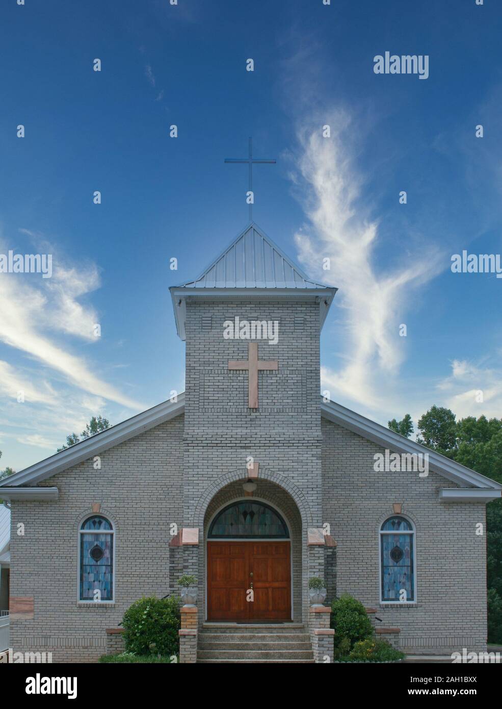 White Brick Church Stock Photo - Alamy