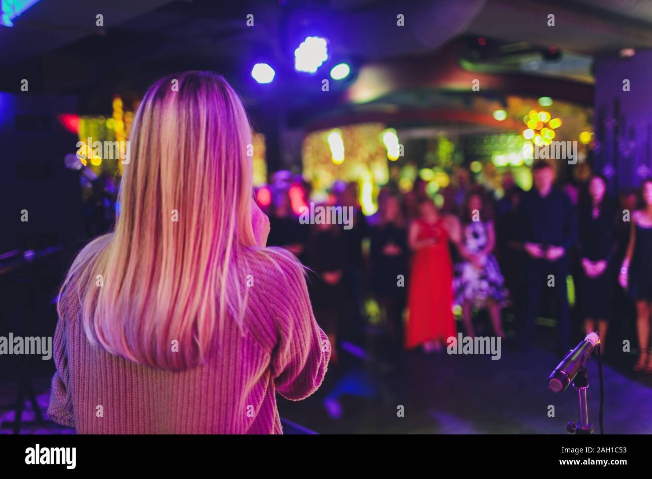 Lady speaking on stage hi-res stock photography and images - Alamy