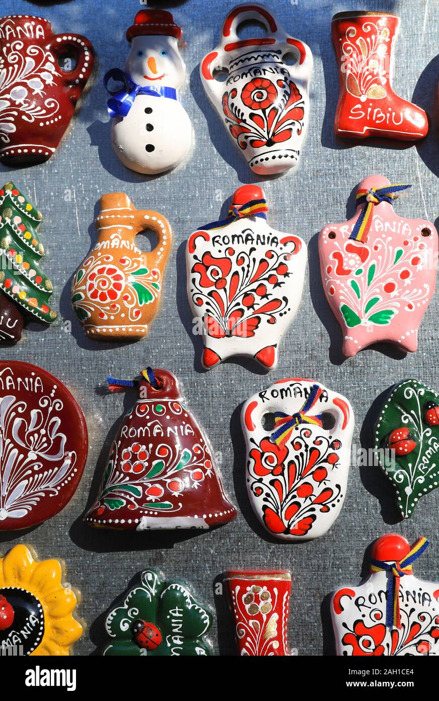 Romanian souvenirs and gifts hi-res stock photography and images - Alamy