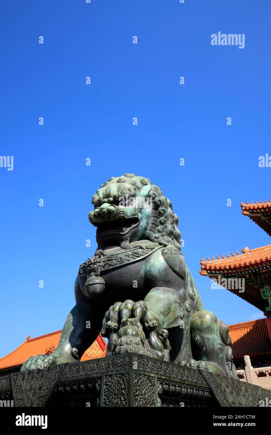 Copper lion of the imperial palace in Beijing, China Stock Photo - Alamy