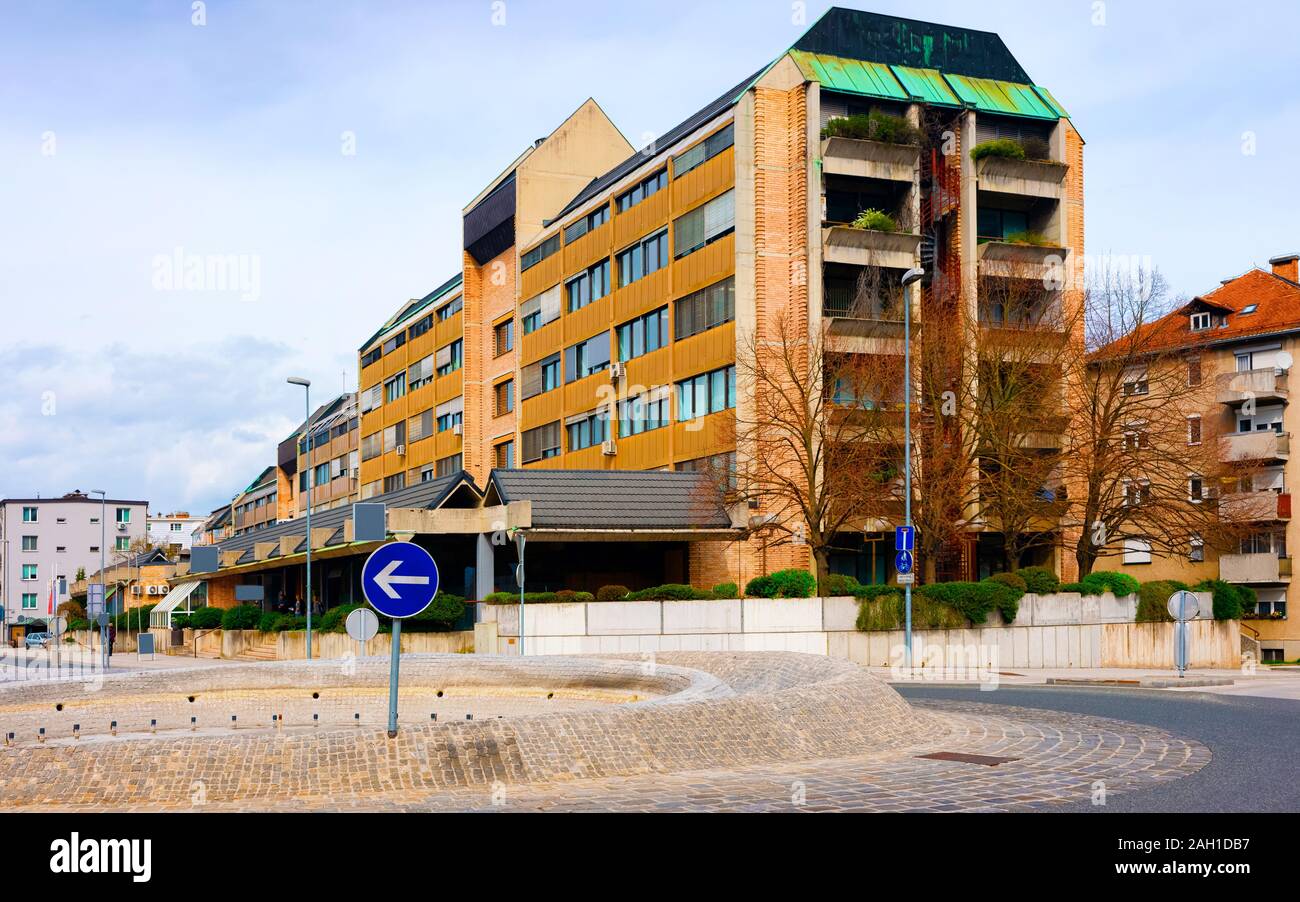 Blue House Roundabout High Resolution Stock Photography and Images - Alamy