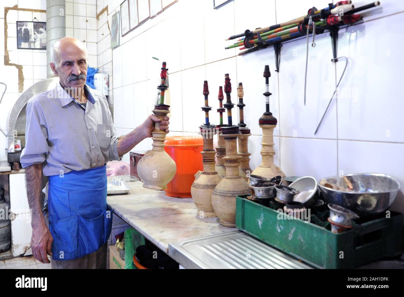 Cafe In Kuwait High Resolution Stock Photography and Images - Alamy