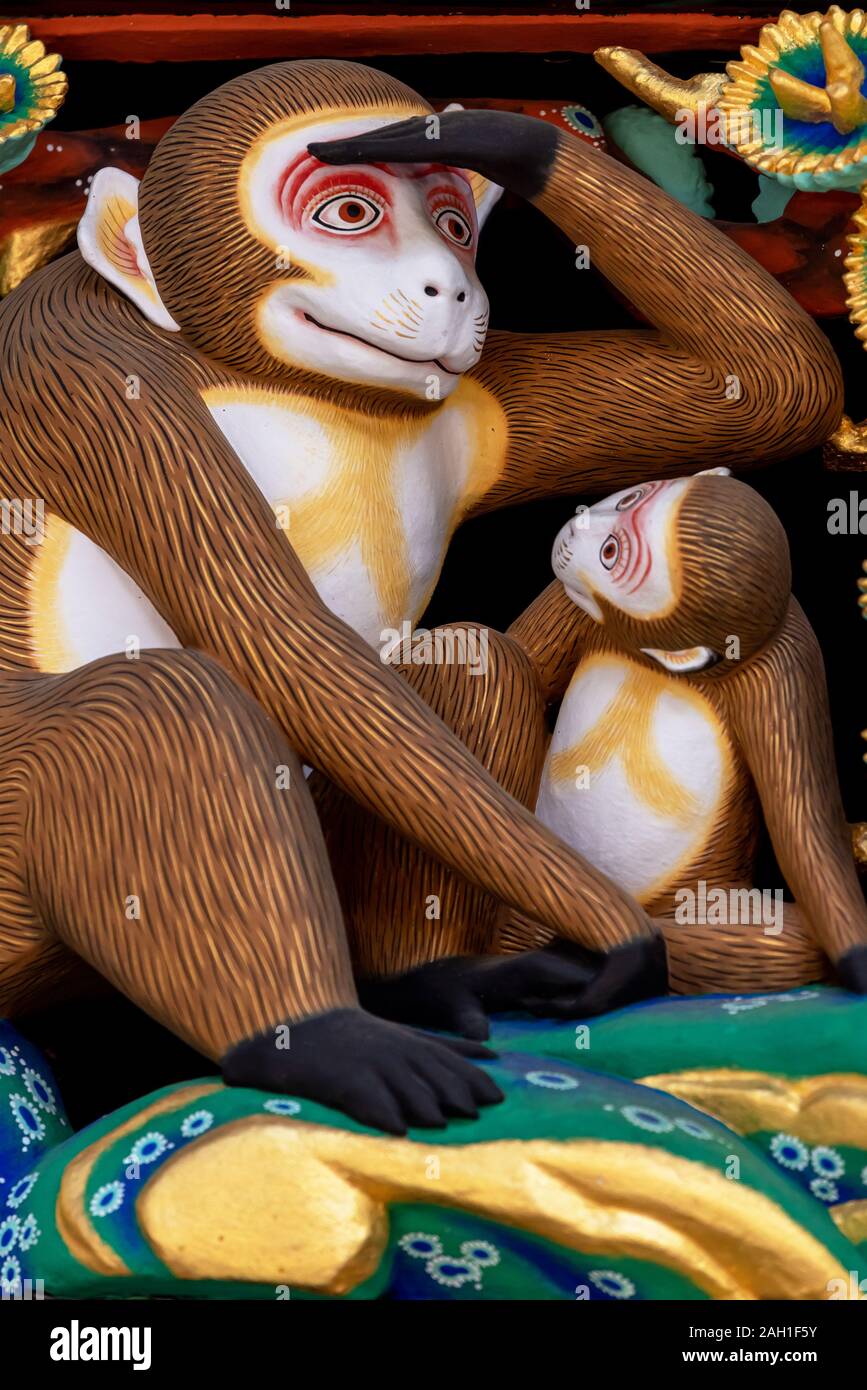 Japan temple shinto monkey hi-res stock photography and images - Alamy