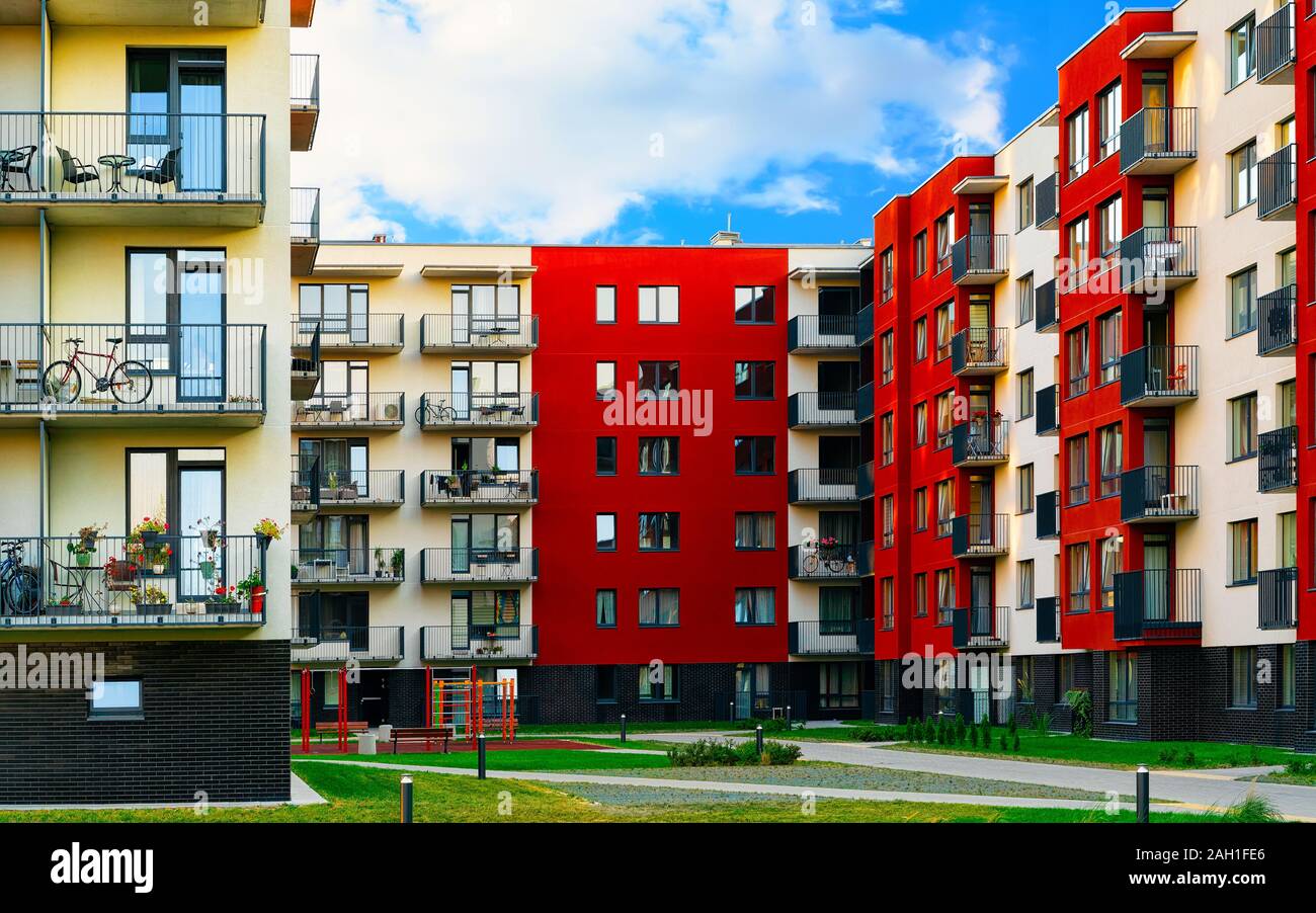 Complex tower block structure hi-res stock photography and images - Alamy