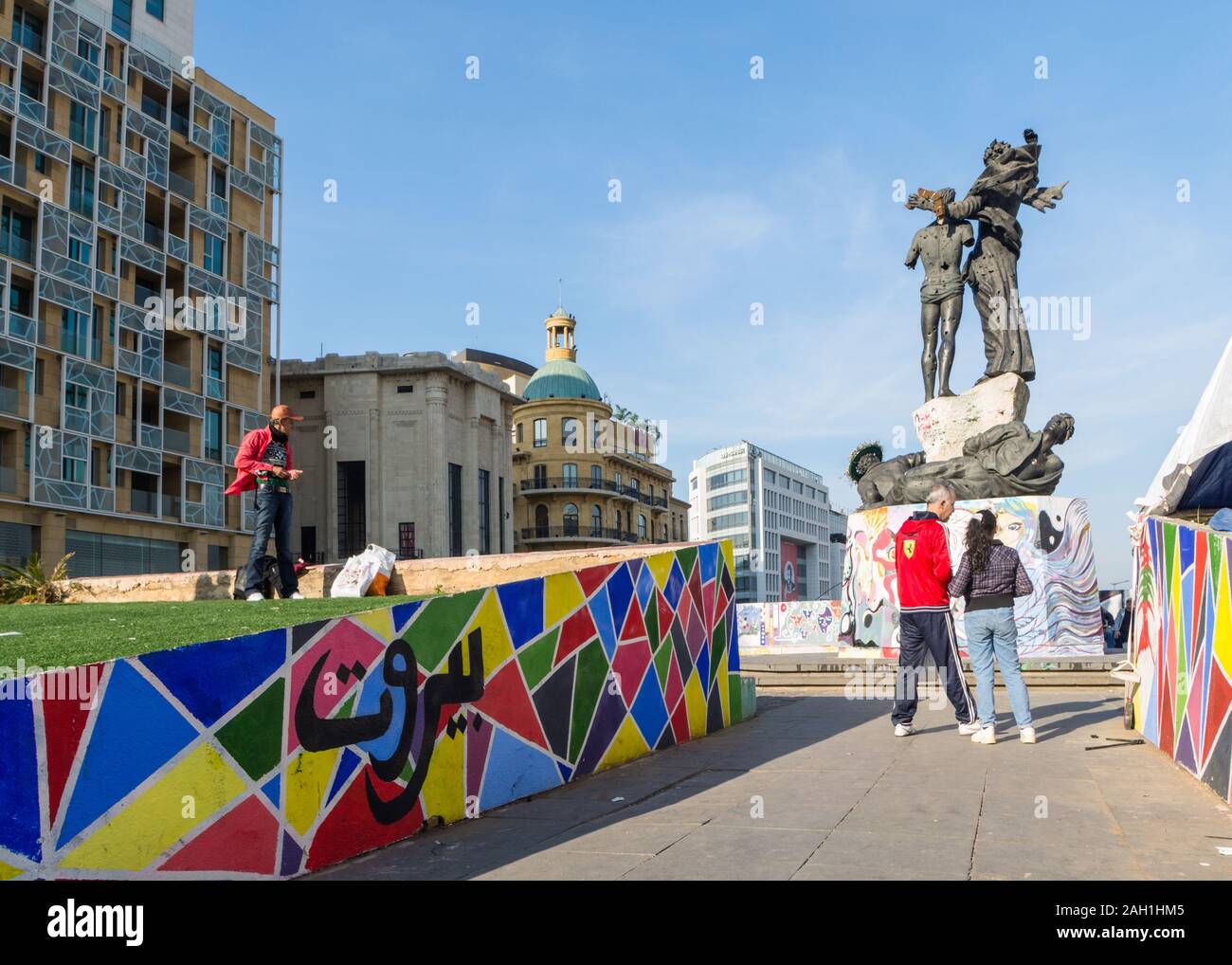 Martyrs' Square statue during Lebanon protests, Beirut Central District ...