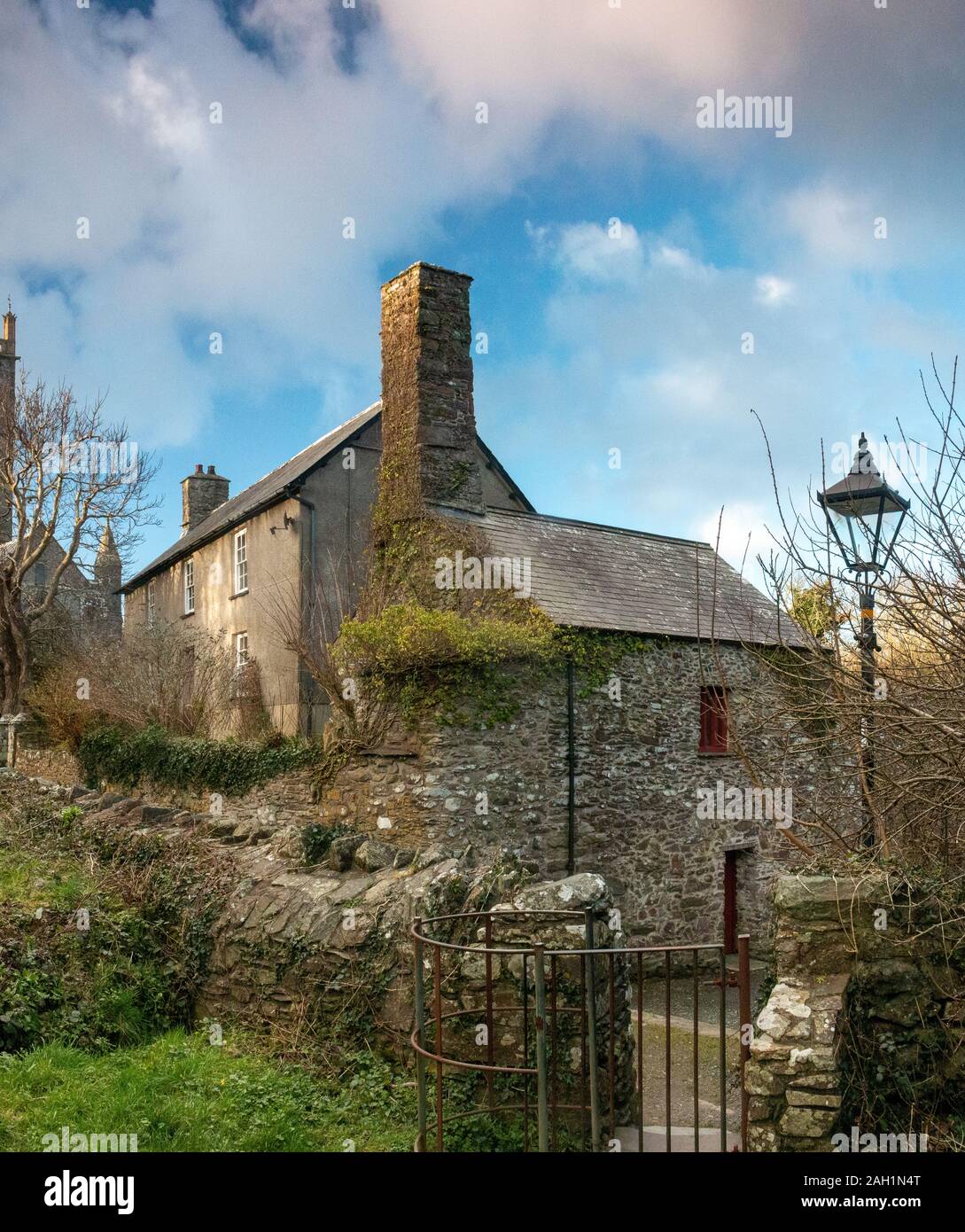 St davids cathedral river alun hi-res stock photography and images - Alamy