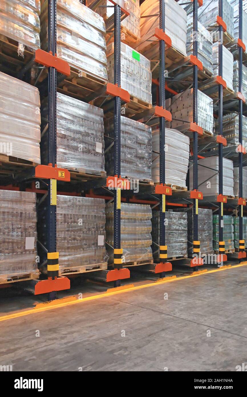 High Rack Shelving in Distribution Warehouse Stock Photo - Alamy